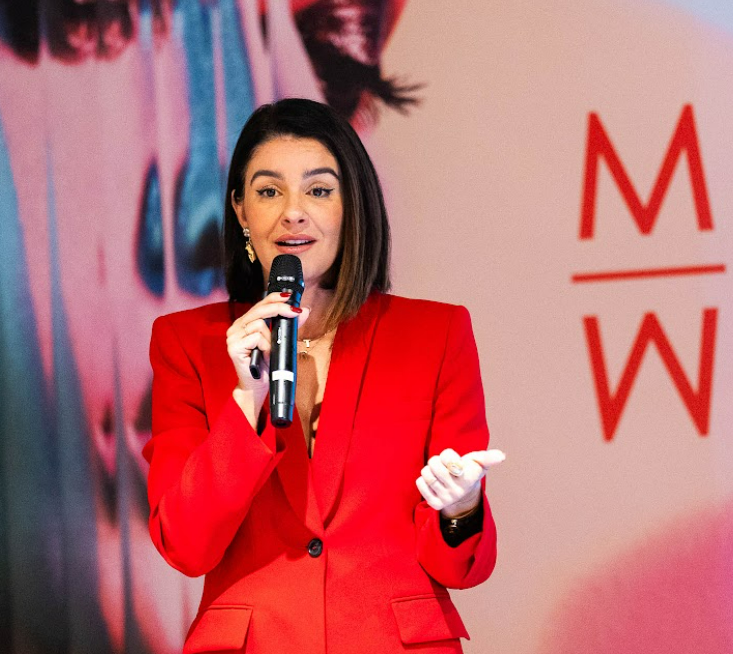 Estilista e influenciadora Joy Alano participa de abertura do Minas ...